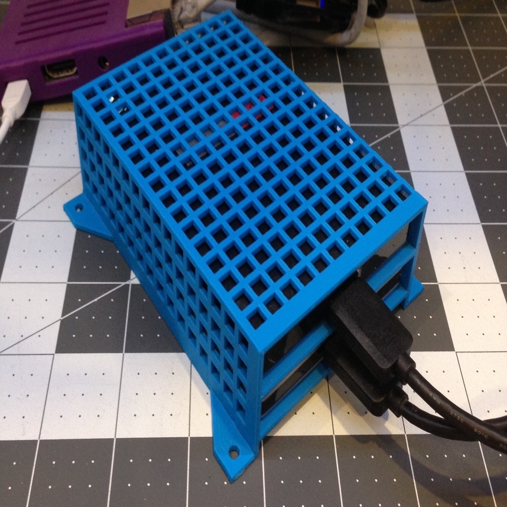 Free 3D file Multi-bay USB Disk Drive HDD Rack・Object to download and ...