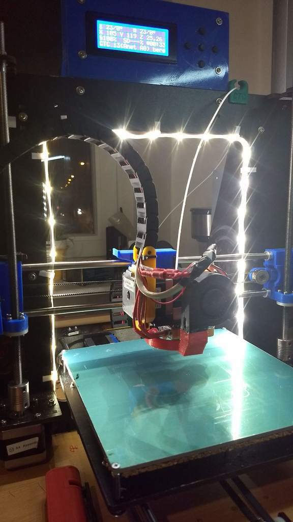 Free 3D file LED strip (8mm) clip (5mm)・3D printable model to download ...