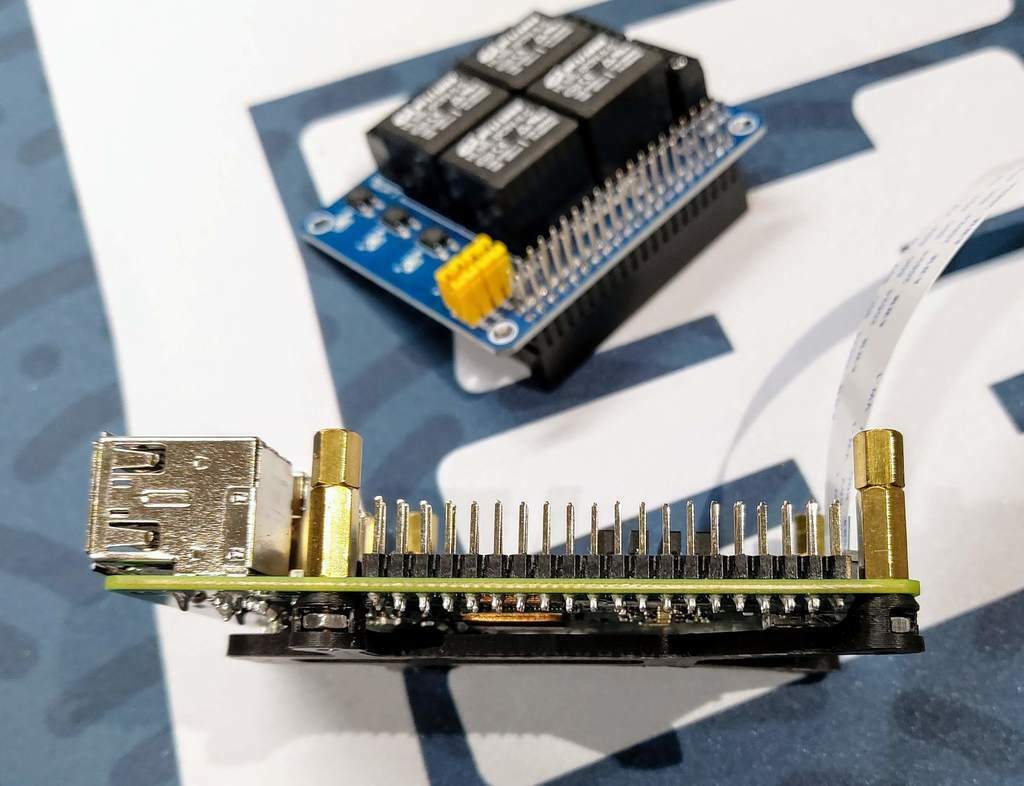 Free 3D file Raspberry Pi DIN rail mount for M2.5 hex stand-offs・Object ...
