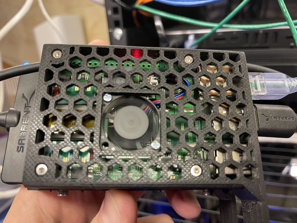 Free 3D file Raspberry Pi 4 + PoE Hat + SSD Tray 1U Rackmount ...