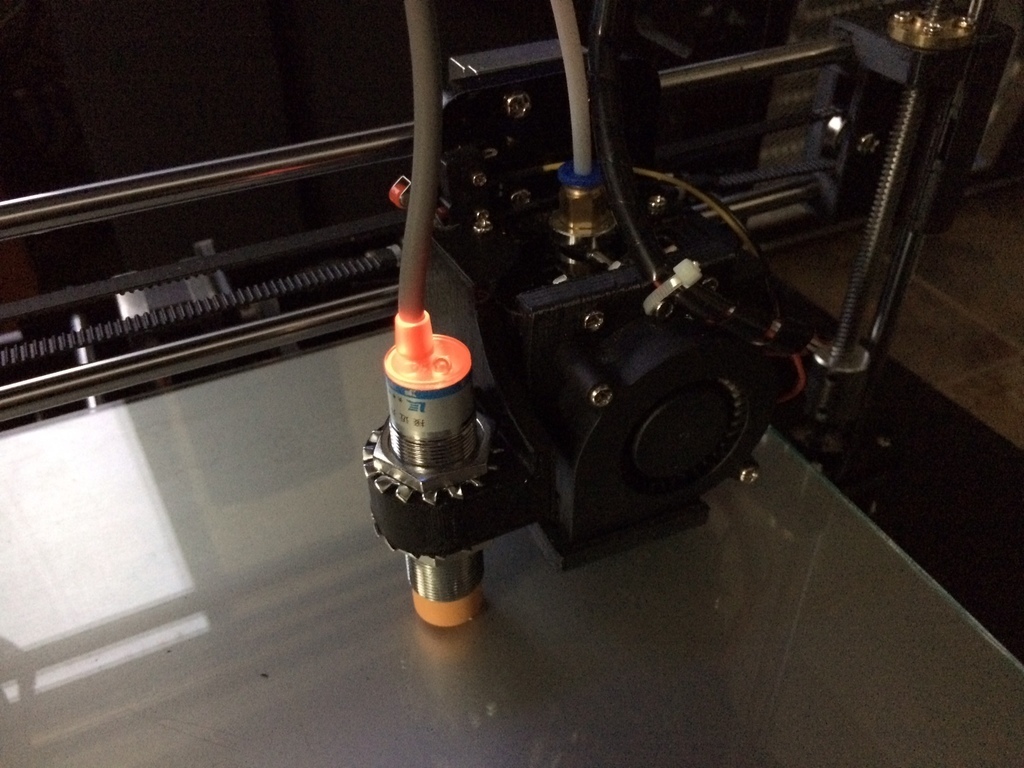 Free 3D file 8mm Inductive Sensor Mount・3D printable model to download ...