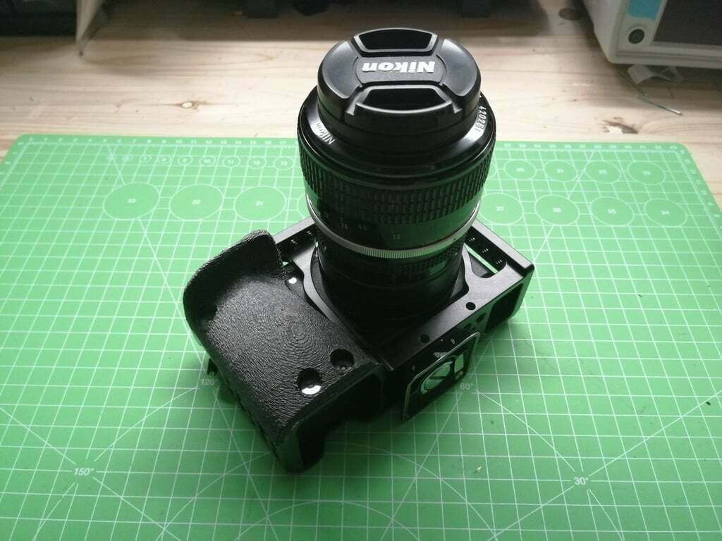 Free 3D file Smallrig Camera Grip for Sony a6000/6300/6400・3D printing ...