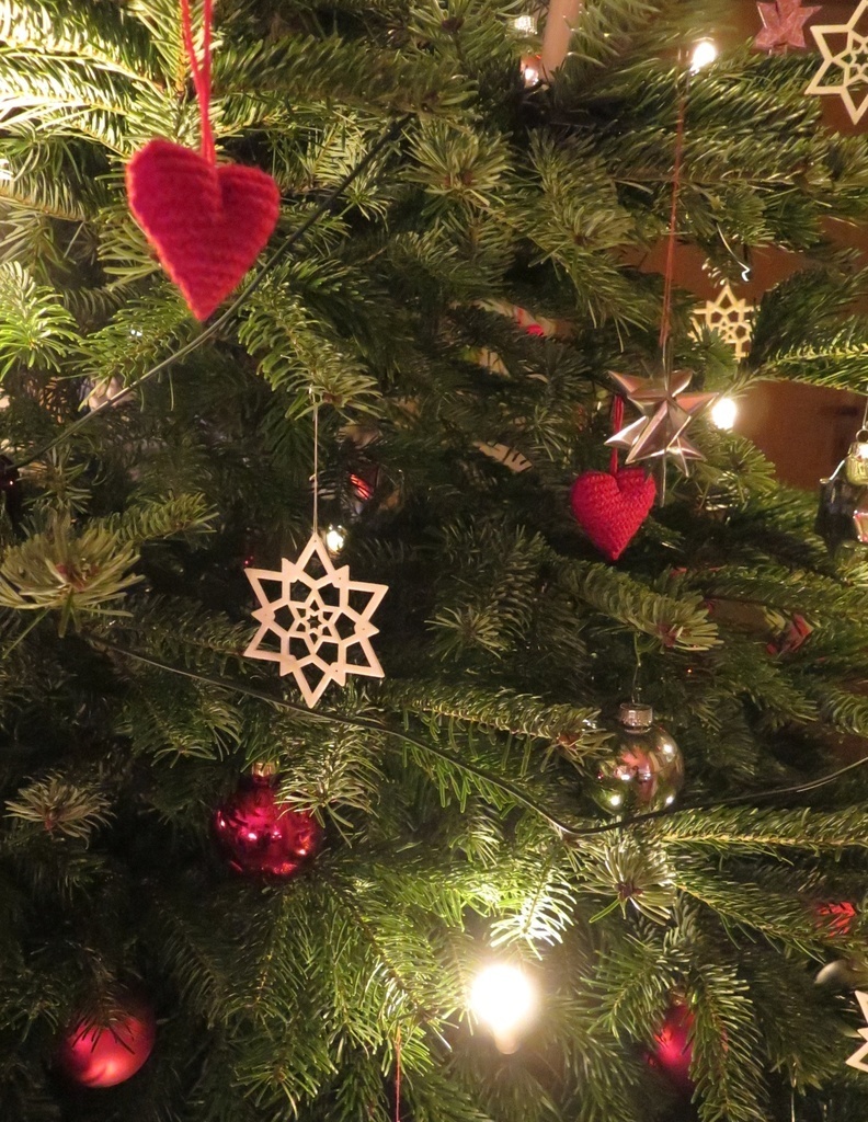 Free 3D file Parametric Flat Star with optional comet tail (OpenSCAD ...