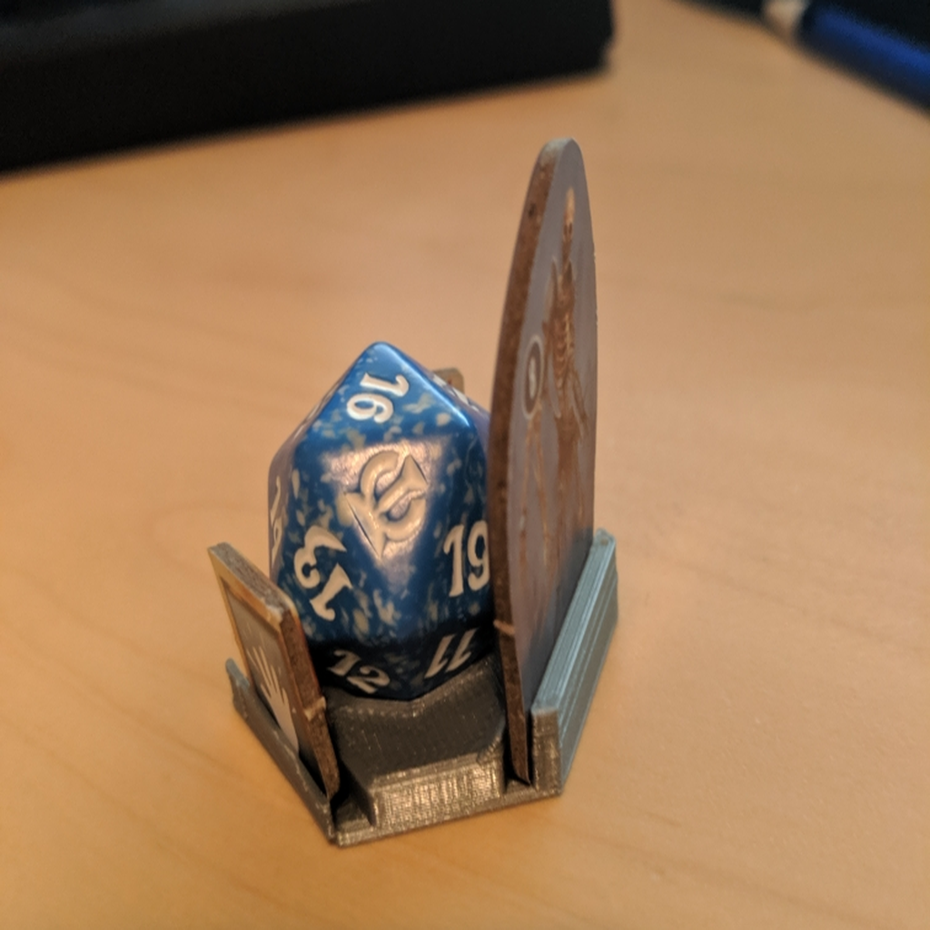 Free 3D file Gloomhaven Spindown D20 Stand・3D printing design to ...