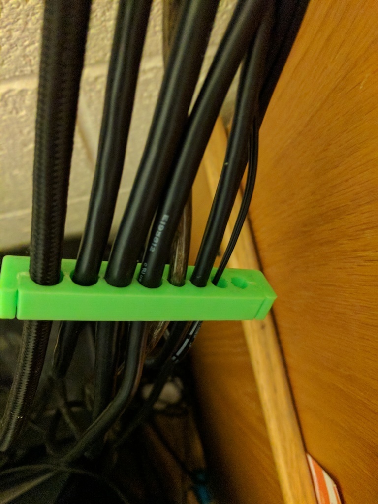 Free 3D file Cable clip・3D print object to download・Cults