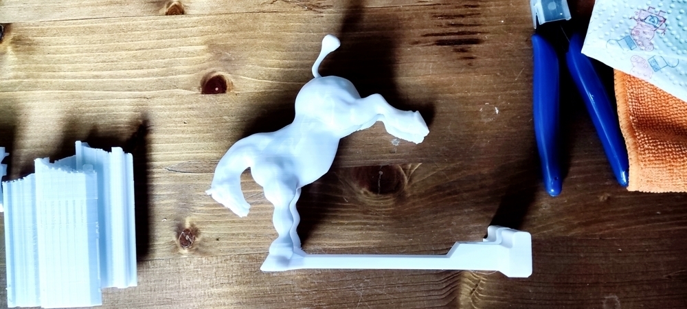 Free 3D file Horse cell phone stand 🐎・Design to download and 3D print・Cults