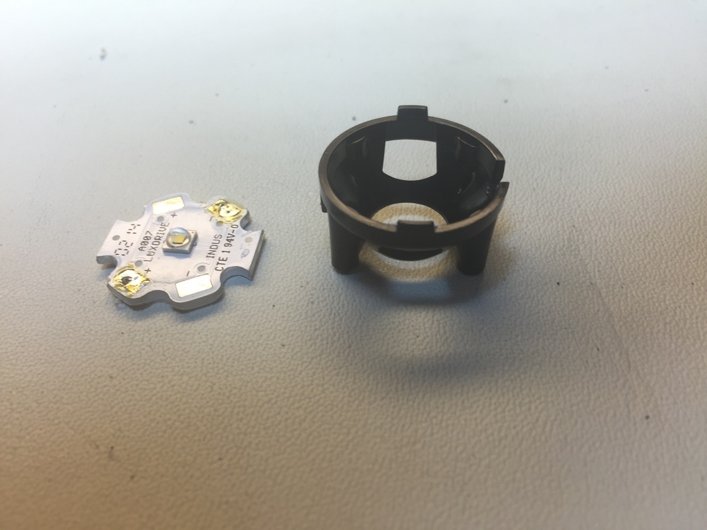 Free 3D file High Output LED Flashlight・3D print model to download・Cults