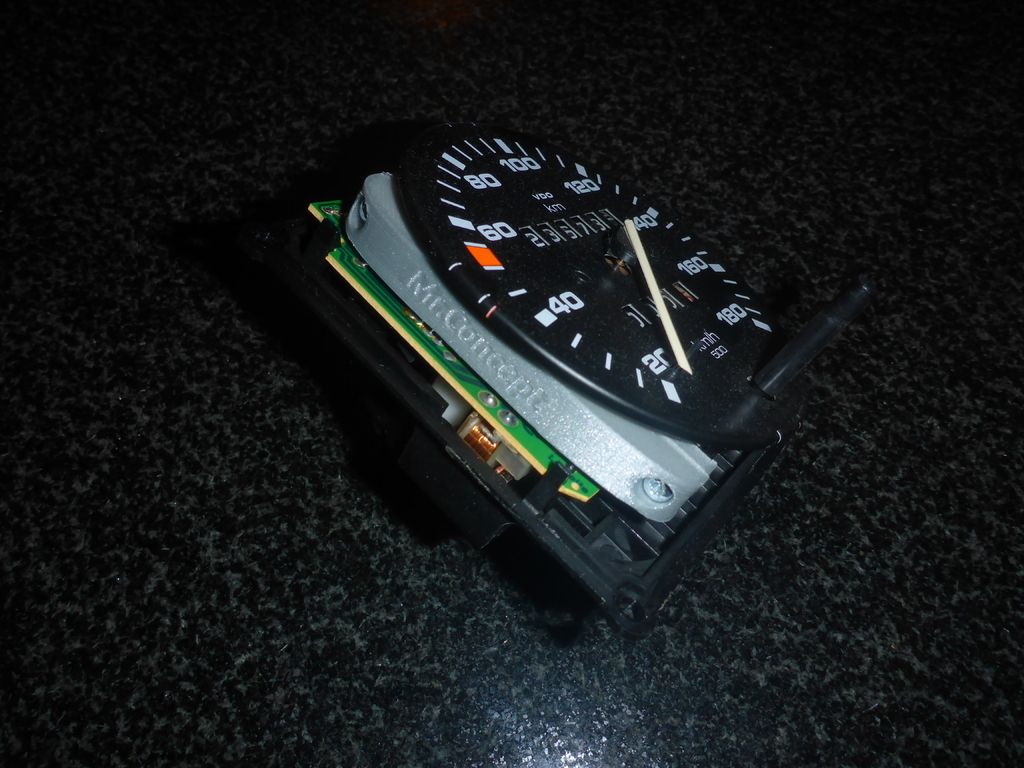 Free 3D file Vanagon / VW T3 Odometer repair kit・3D printer model to download・Cults