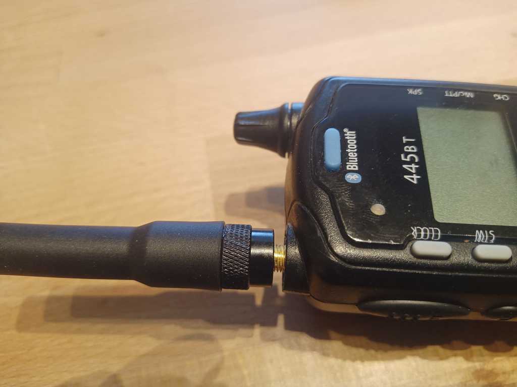 Free 3D file SMA Antenna spacer for PMR Midland 445 bt・3D printable ...