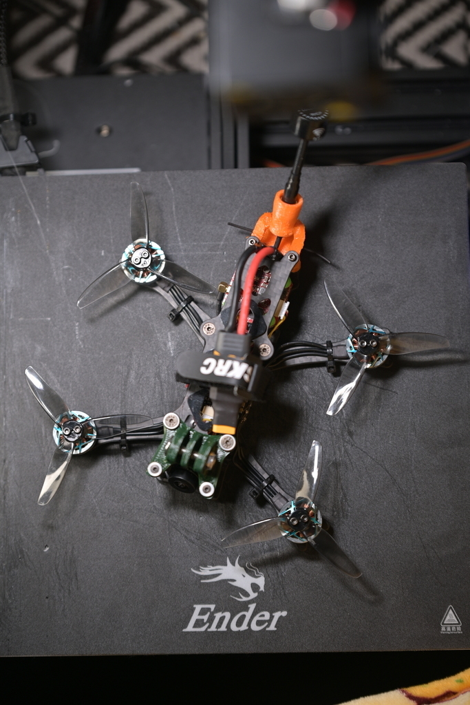 Free 3D file Quadmula Siren F3 SMA Antenna Holder 📶・3D print model to ...