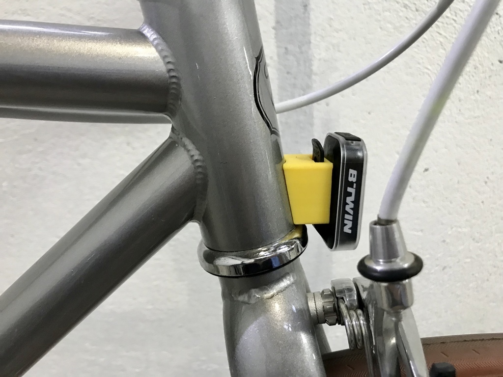 Free 3D file Adaptateur MAGNETIQUE lampe LED Décathlon ‘CL 500 / SL 500 ...