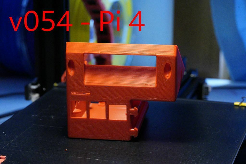 Free 3D file Creality Ender 3 Pro - Raspberry Pi 2/3/4 + LCD Enclosure ...