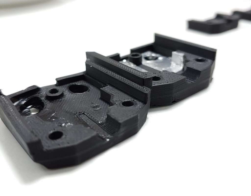 Free 3D file Prusa MK3 Heatbed Cable cover redesign 🔌・3D printable ...