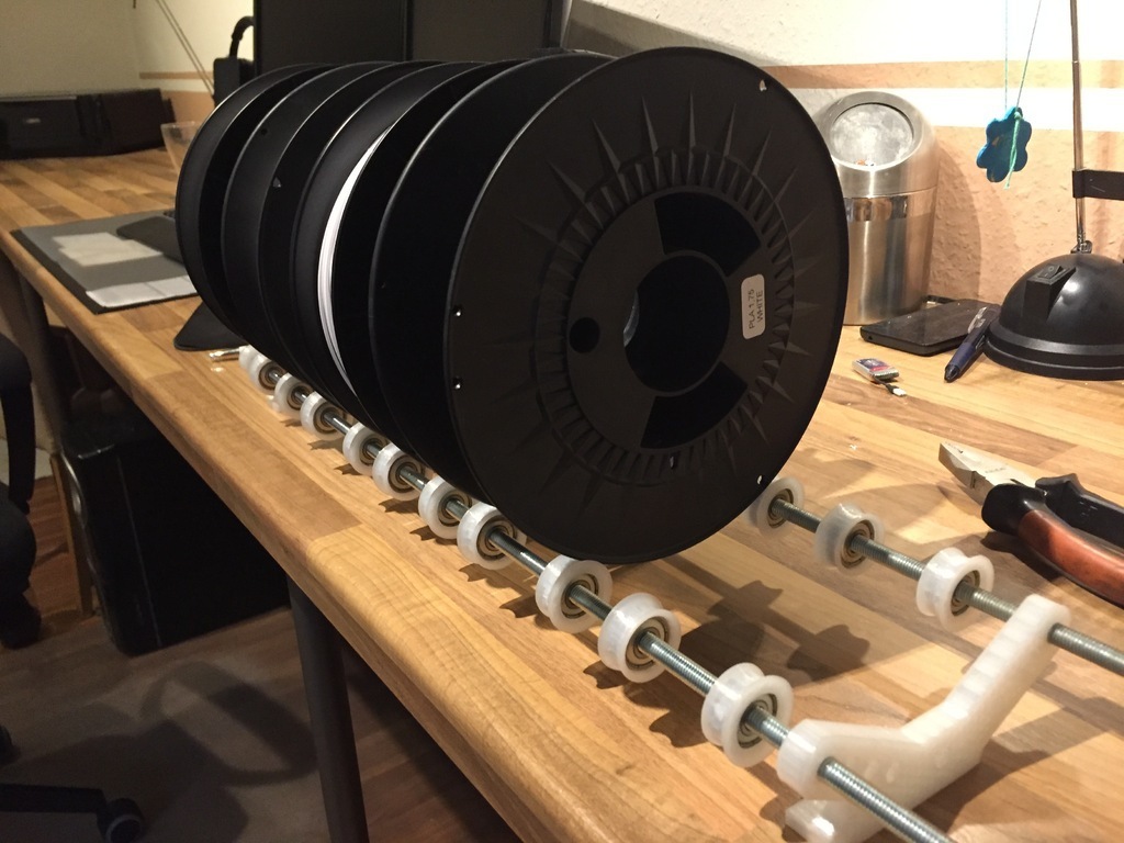 Free 3D file Filament Spool Roller Arm 🪢・3D printing idea to download・Cults