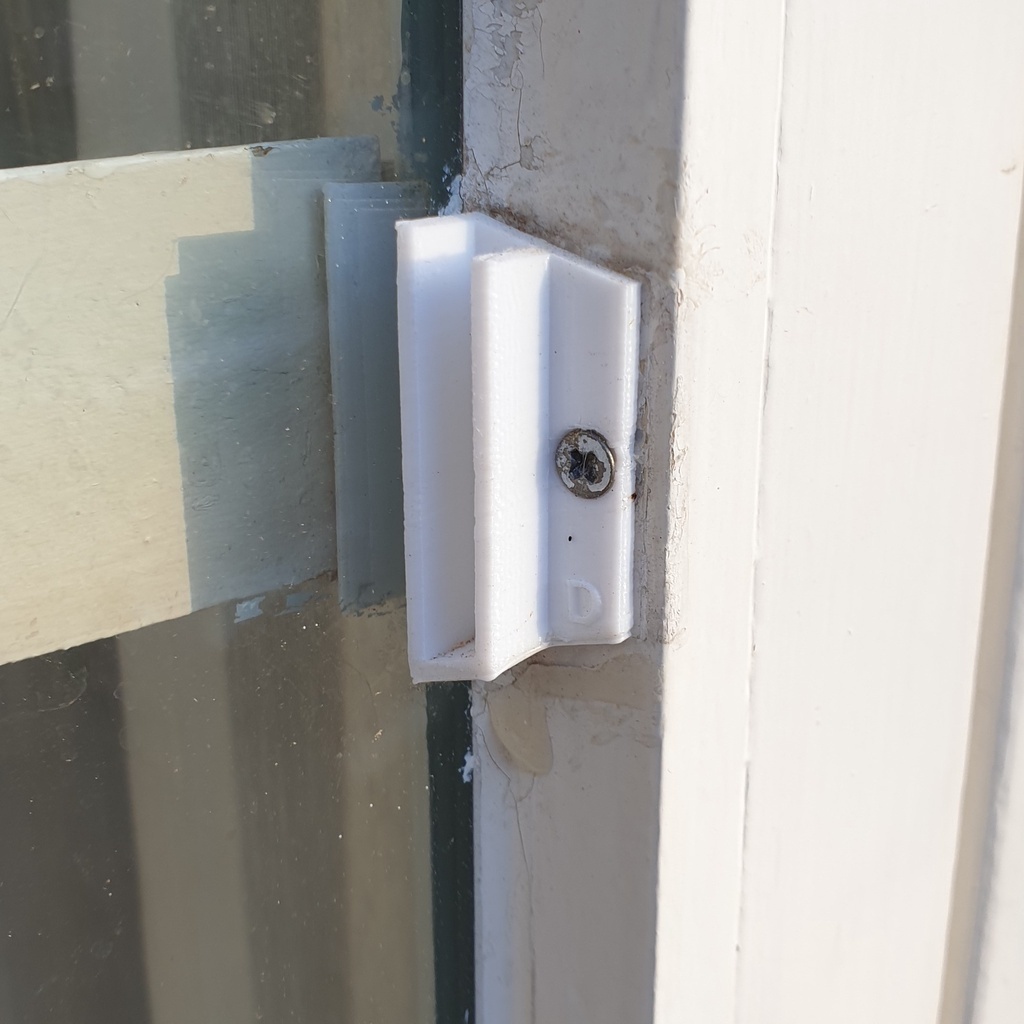 Free 3D file Support for horizontal wooden window rail 🪵・3D printable ...