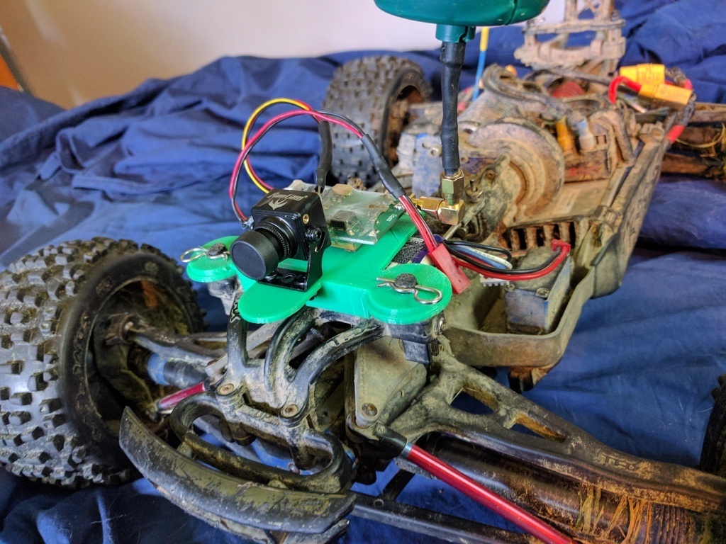 Free 3D file Traxxas Revo FPV Mount 🚁・3D print design to download・Cults