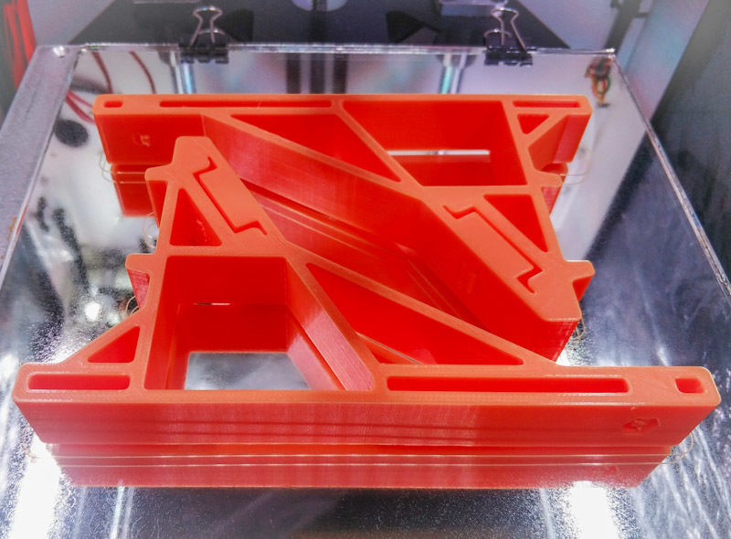 Free 3D file Stand 2.0 🔌・3D print design to download・Cults