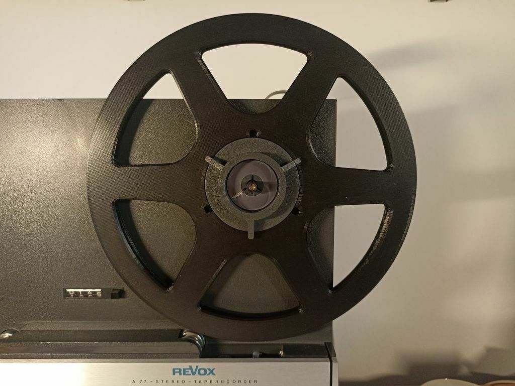 Free 3D file 10.5" / 26.5cm NAB Plastic Reel Tandberg-Style for 1/4 ...