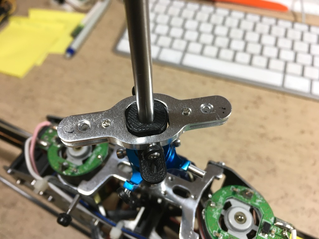 Free 3D file Lower Blade Connector Holder S2510007 for Robbe and ...