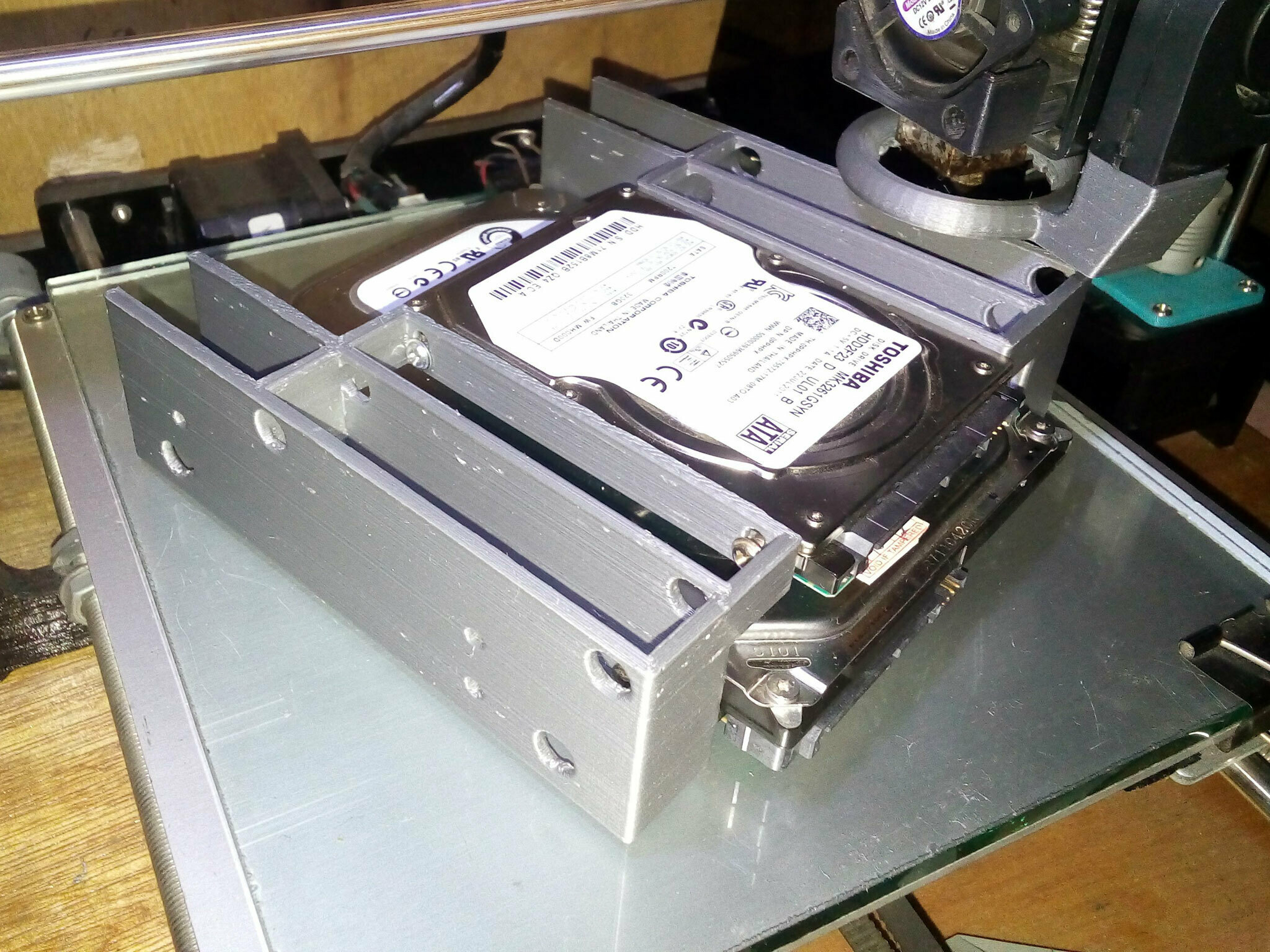 Free 3D file 2.5 + 3.5 HDD to 5.25 Adapter v2 🖥️・3D print design to ...