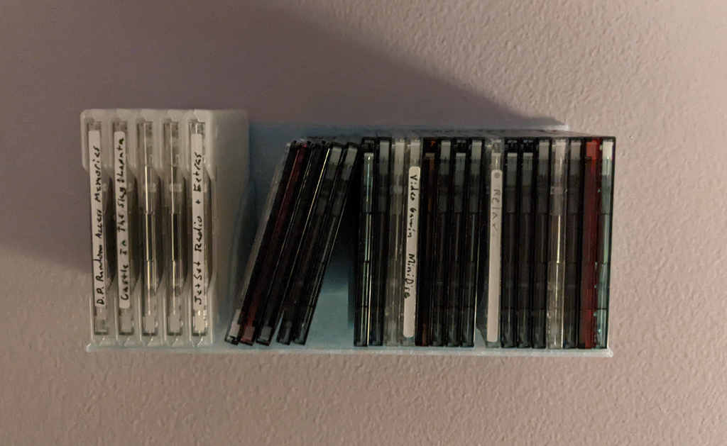 Free 3D file Basic MD (MiniDisc) Wall Storage 📦・3D printable model to ...