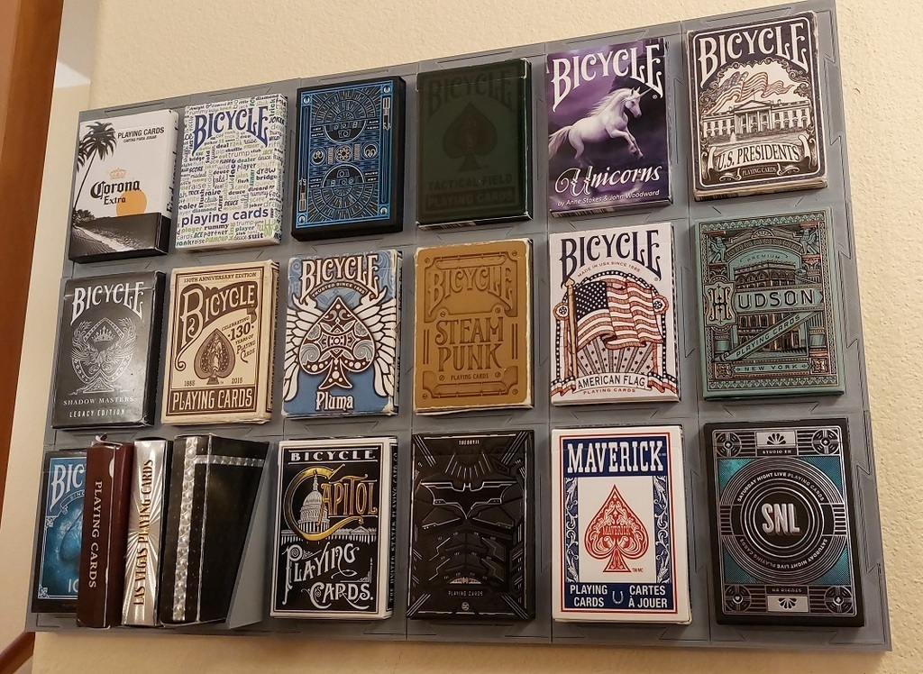 Free 3D file Modular wall mount playing card deck display 🃏・3D print ...
