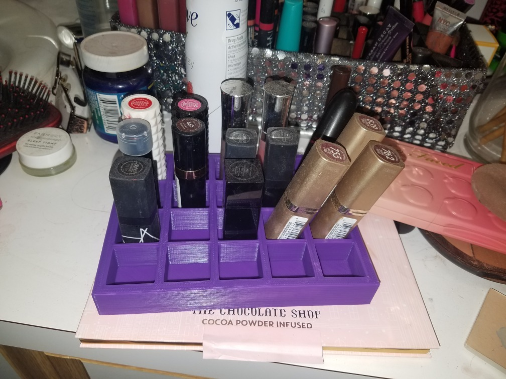 Free 3D file Makeup holder 💄・Design to download and 3D print・Cults