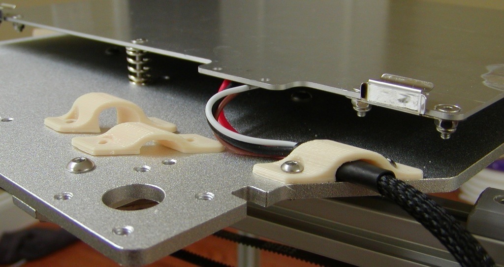 Free 3D file Ultimaker 2 Heated Bed Cable Clip 🛏️・3D printing idea to ...