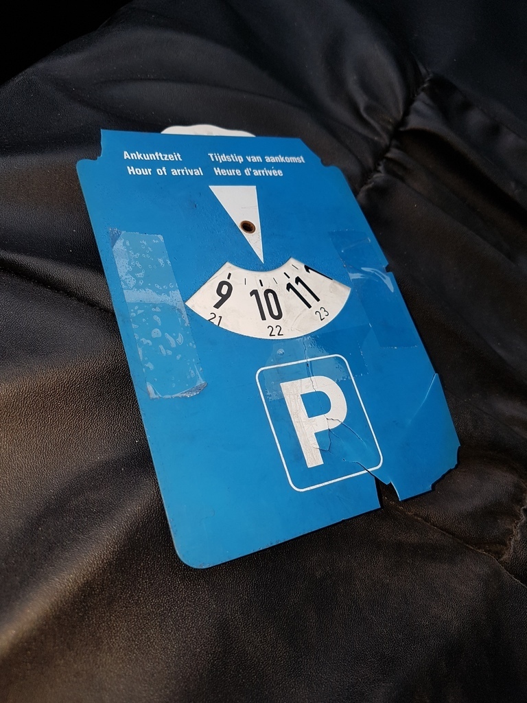Free 3D file EU Parking Disc 🅿️・Design to download and 3D print・Cults