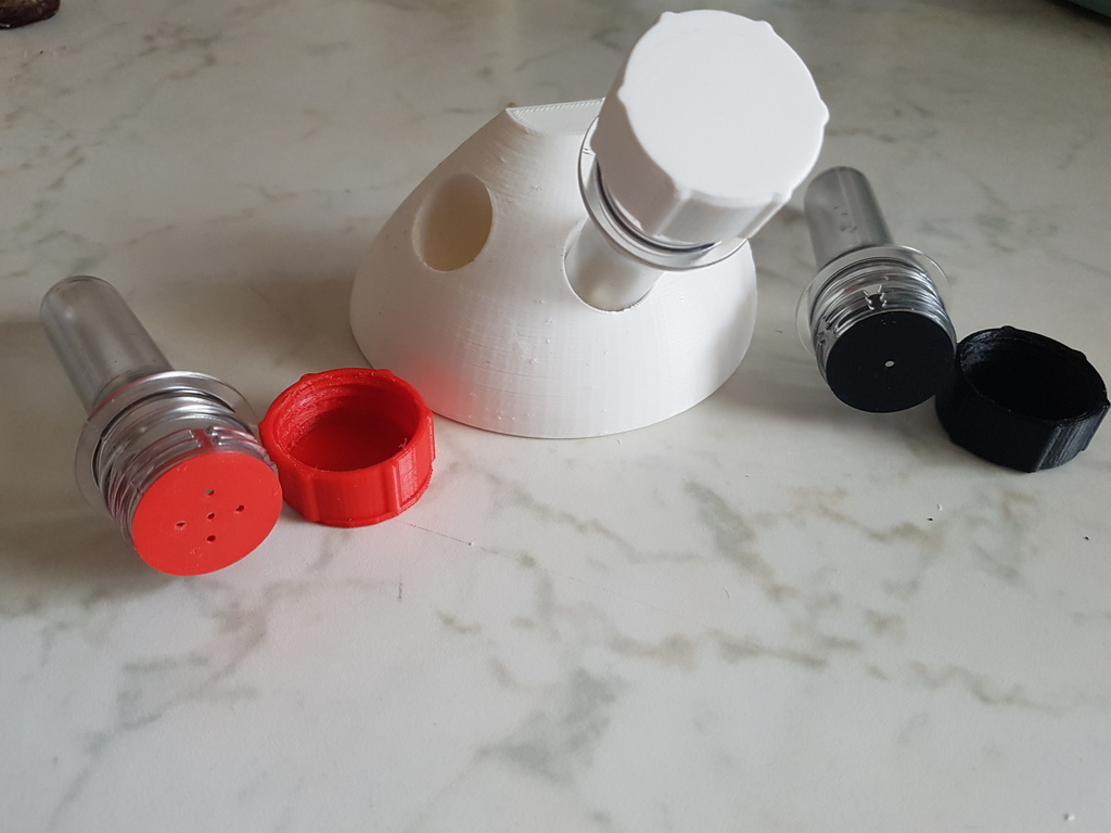 Free 3D file PET spice rack 🔪・Template to download and 3D print・Cults
