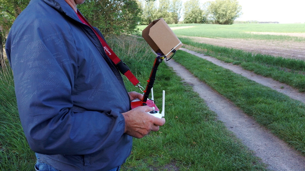 Free 3D file FIMI X8 SE Phone Riser, Adjustable Phone Holder 📞・Model to ...