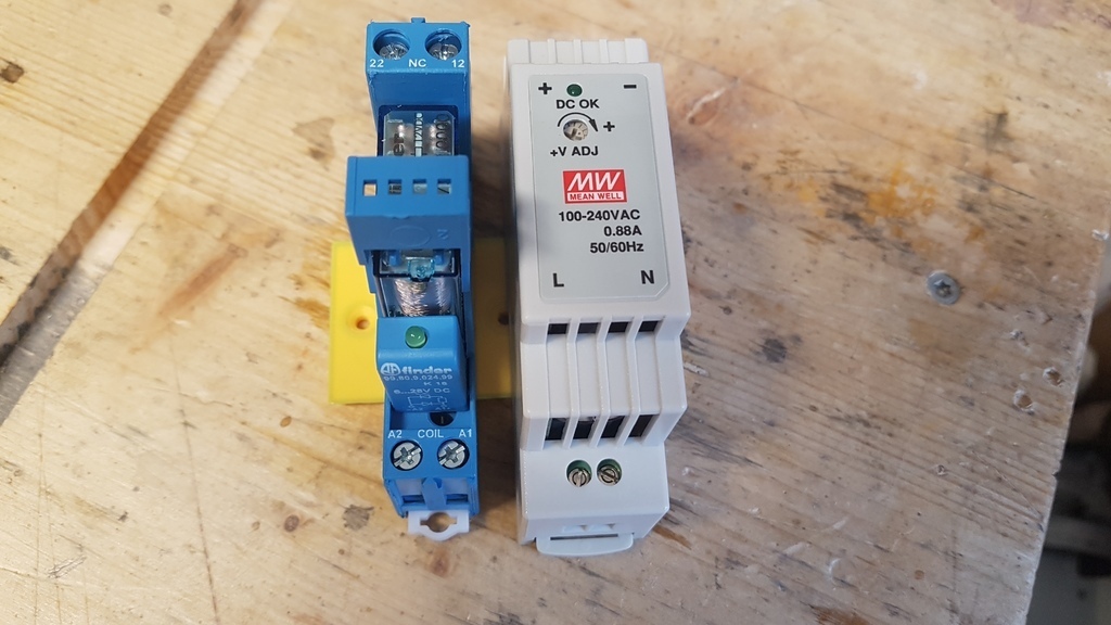 Free 3D file Top-hat rail for electrical modules 📦・3D printer design to ...