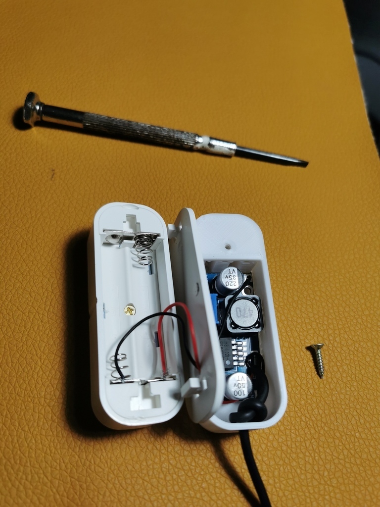 Free 3D file Tuya Temperature and Humidity Sensor DC Converter Box 📦・3D ...