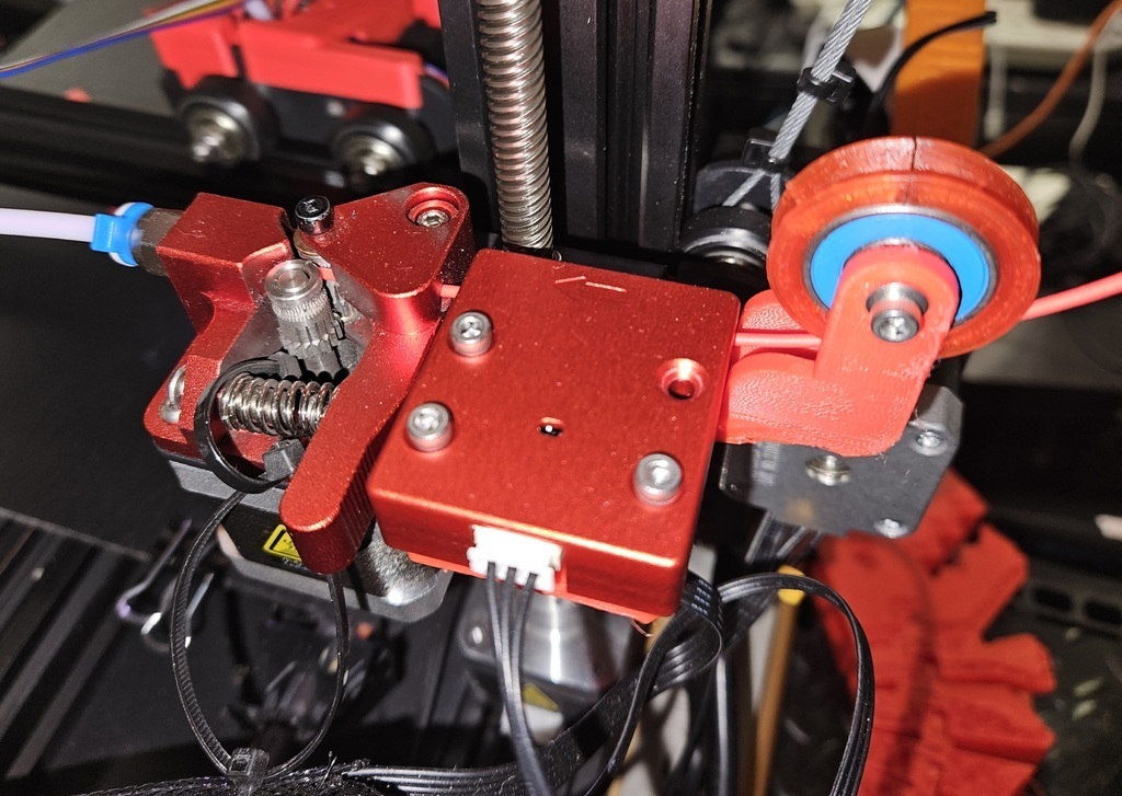 Free 3d File Voxelab Aquila X2 Bolt On Filament Guide With Aluminum Filament Break Module 🪢・3d