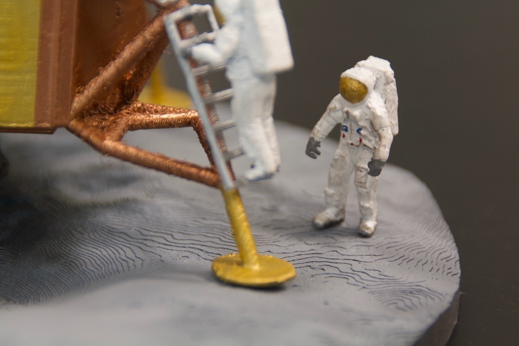 Free 3D file Apollo 11 lunar lander simplified legs and base 🎲・3D print ...