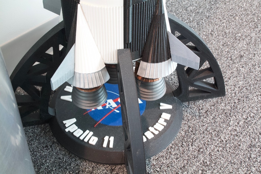 Free 3D file 1/60 Saturn V Apollo 11 base 🧪・3D printable model to ...