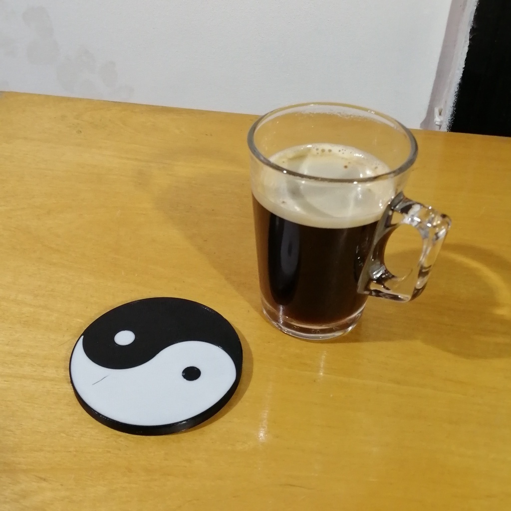 Free 3D file yinyang coaster - multipass multicolor 🎨・3D printable ...