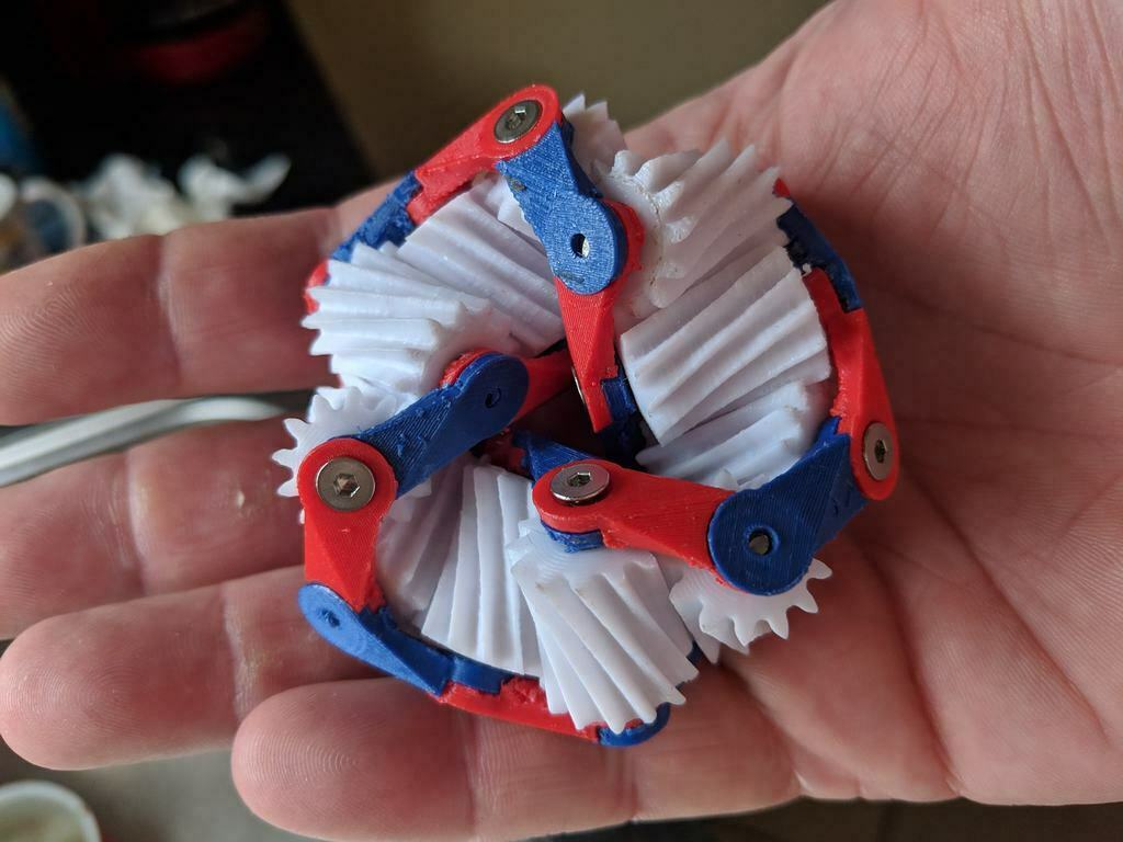 Free 3D file Moebius Gears Half Size 🎠・3D printer design to download・Cults
