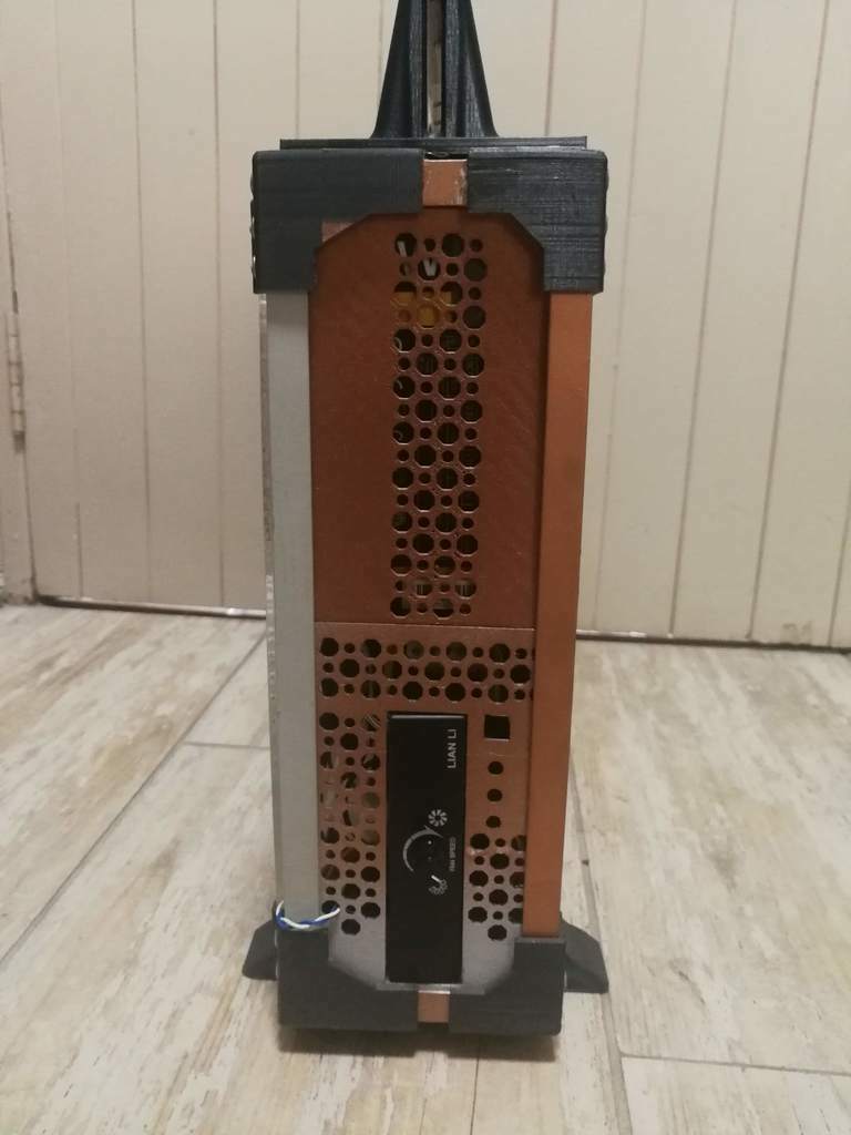 Free 3D file Computer Case (Partialy 3d printed) 🖥️・3D printer model to ...