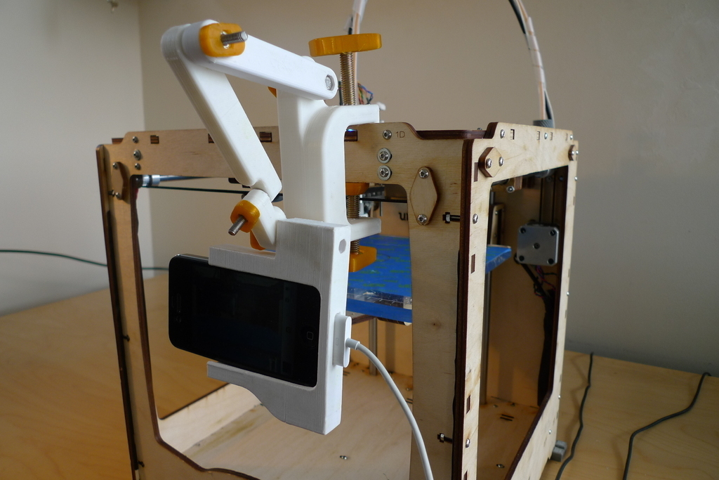 Free 3D file Universal iPhone camera mount 📱・3D print model to download ...