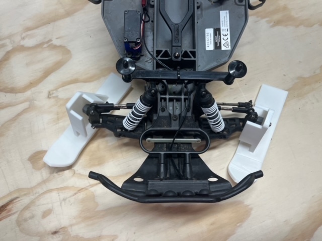 Archivo 3D gratis Traxxas slash 12mm esquís rc 🚁・Modelo imprimible en ...