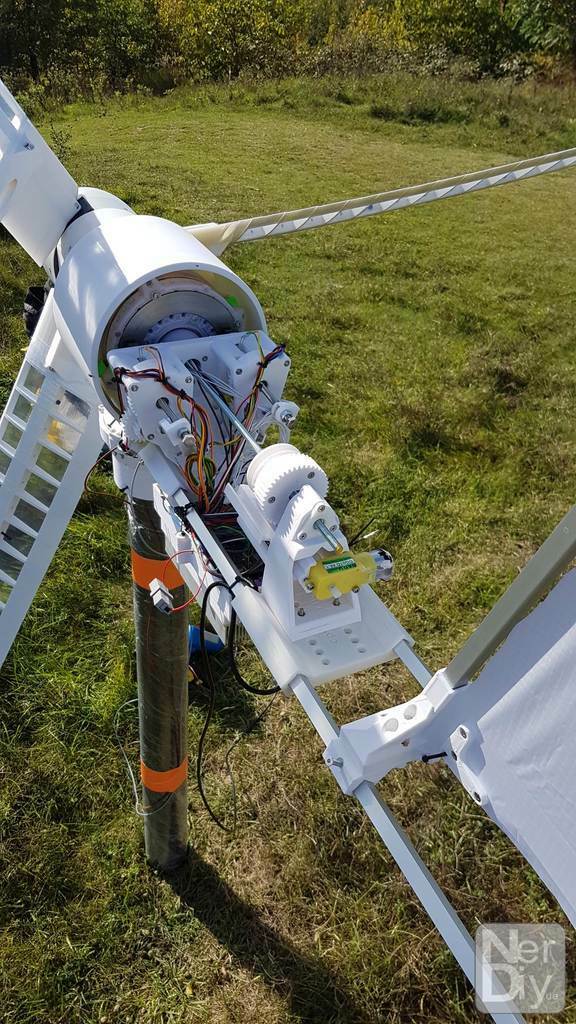 Free STL file WinDIY - A (mostly) 3D printable wind-turbine 🌬️・Model to ...