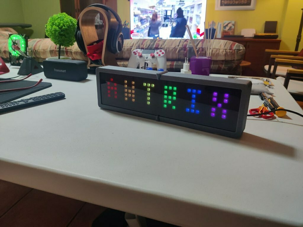 Free 3D file Awtrix Shell 🐚・Model to download and 3D print・Cults