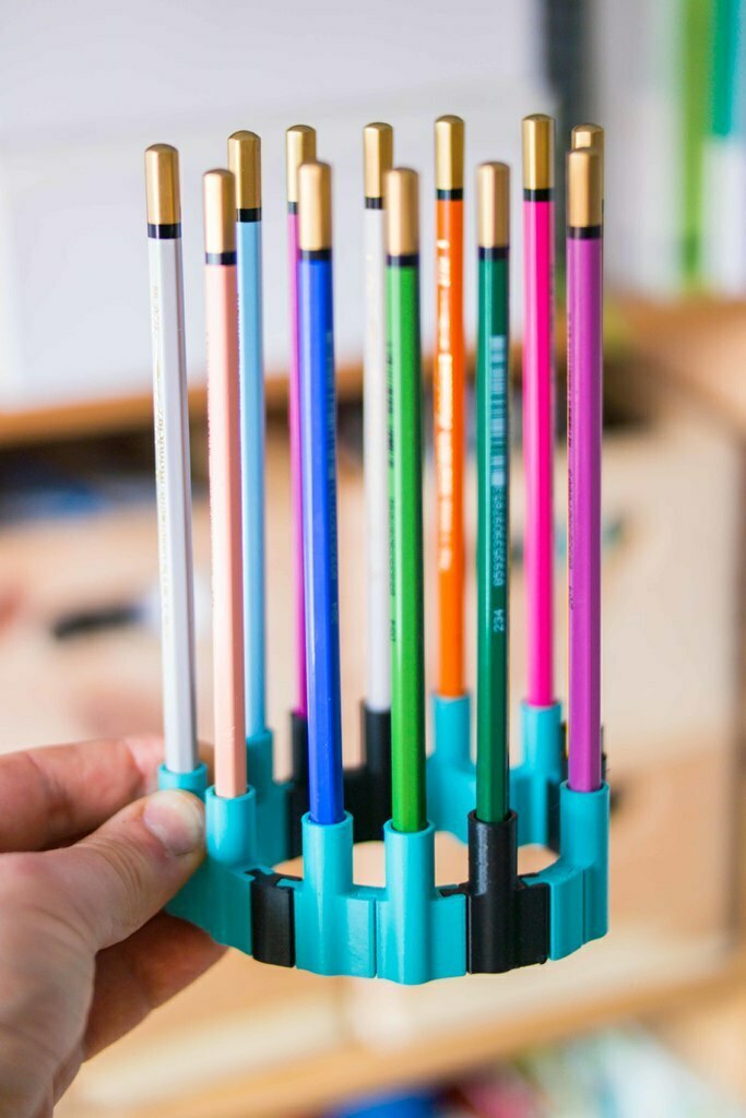 Free 3D file Pen Holder Modular Puzzle Style 🖊️・3D printer design to ...