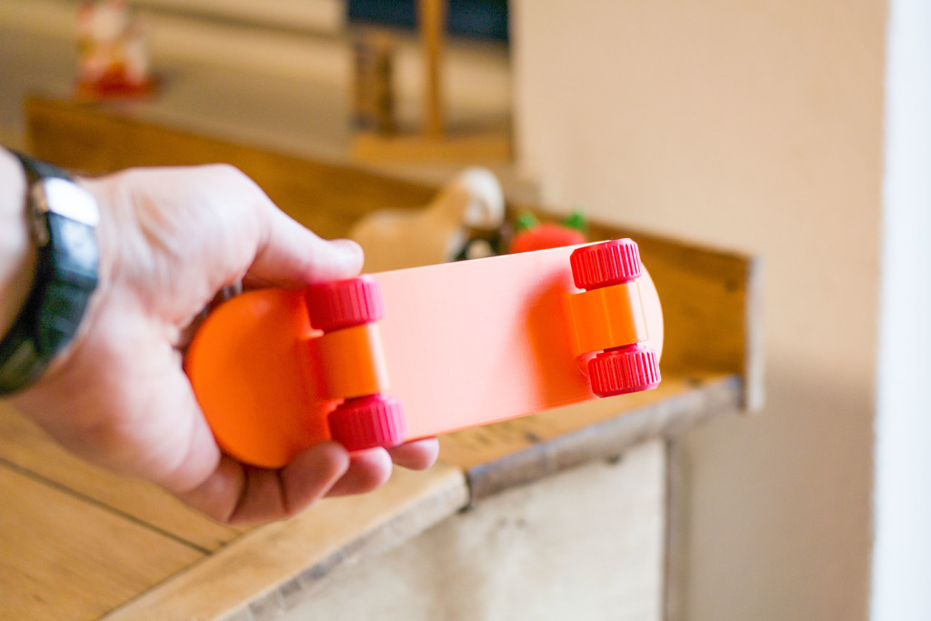 Free 3D file Robust Finger Skateboard V2 🛹・3D printing design to ...