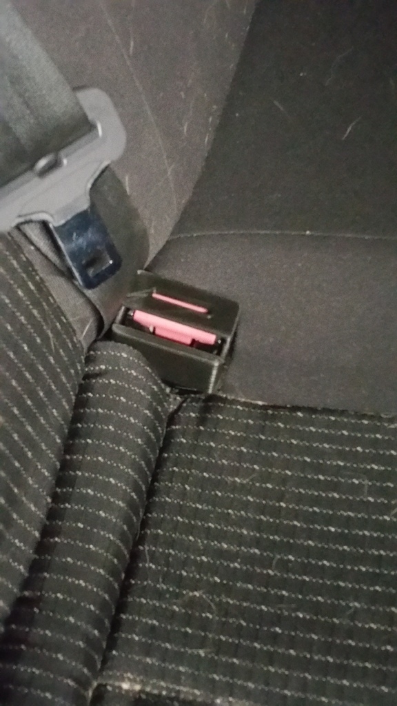 Free 3D file Seat belt lock device 💺・3D printable model to download・Cults