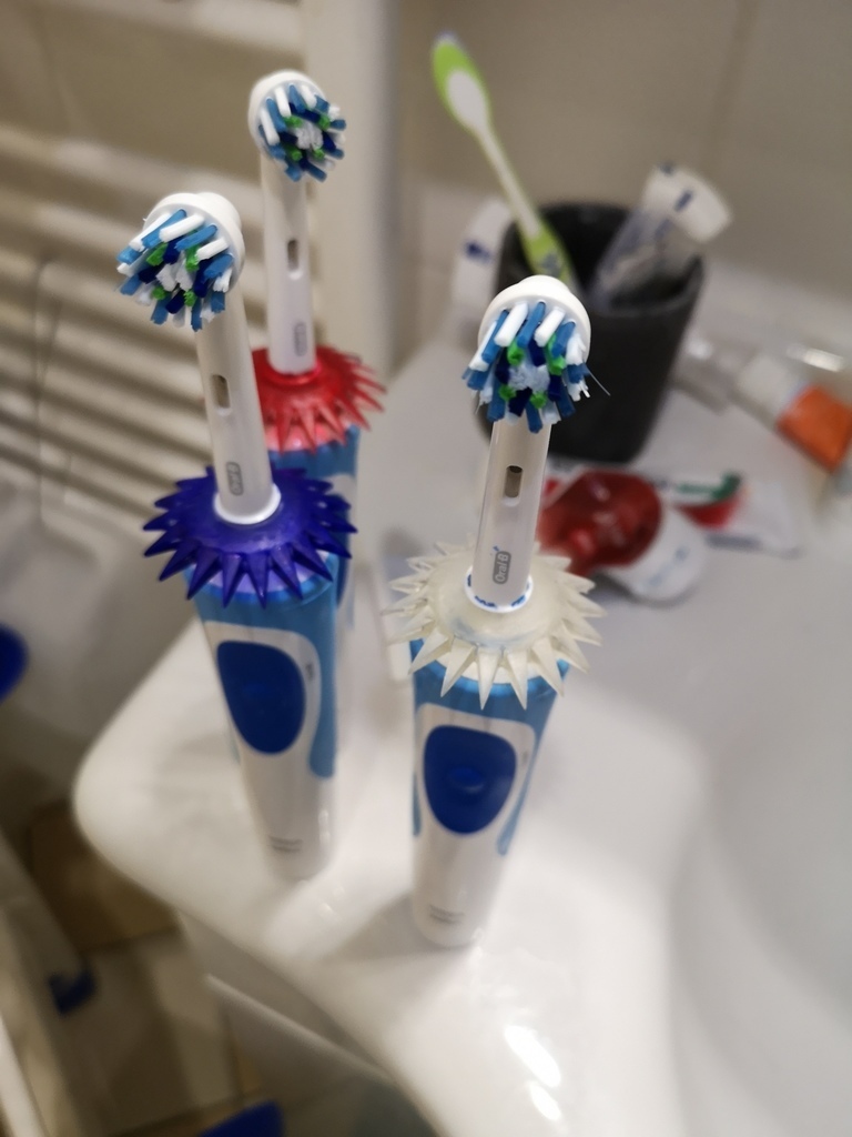 Free 3D file eToothbrush Toothpaste drip off ring for Braun Oral B 💍・3D ...