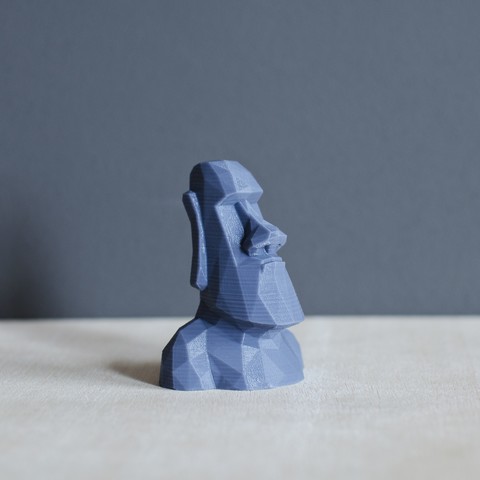 3D printing Low Poly Moai • made with BCN3D+ ・ Cults