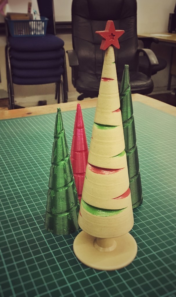 Free STL file Eccentric Turned Christmas Trees・3D printer model to ...
