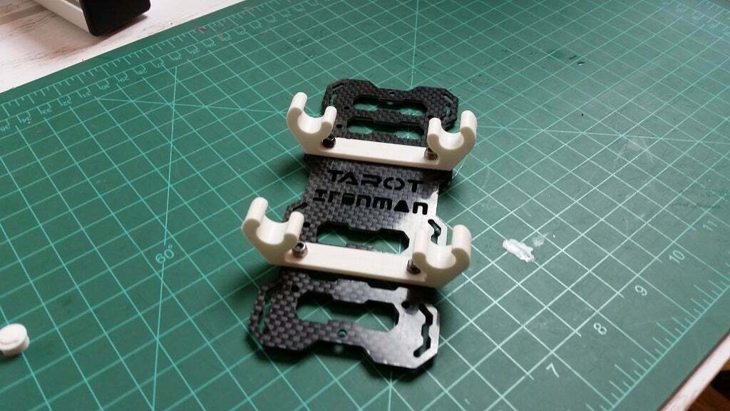 Free STL file 10mm tube mount 👽・3D printable model to download・Cults